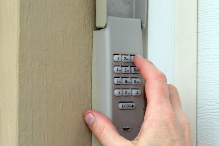 Steps to Change Chamberlain Garage Door Opener Keypad Code